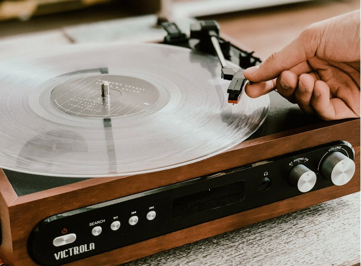 Sorpasso histórico: las ventas de discos de vinilo superan al CD por ...