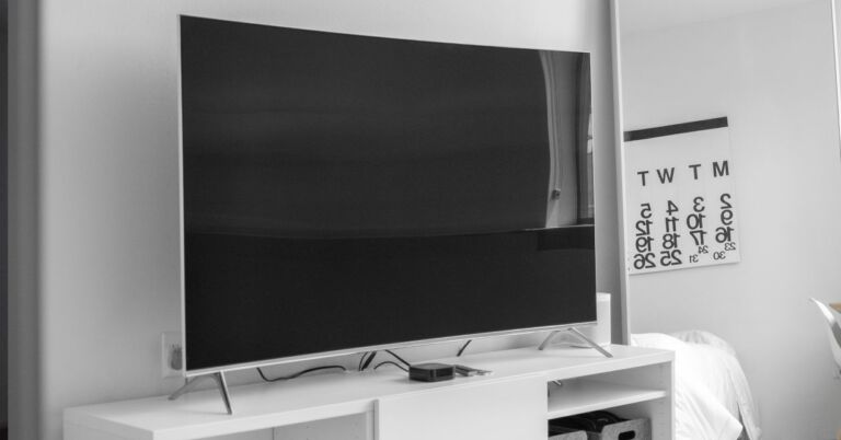 Mi televisor se apaga solo: causas y posibles soluciones a este problema