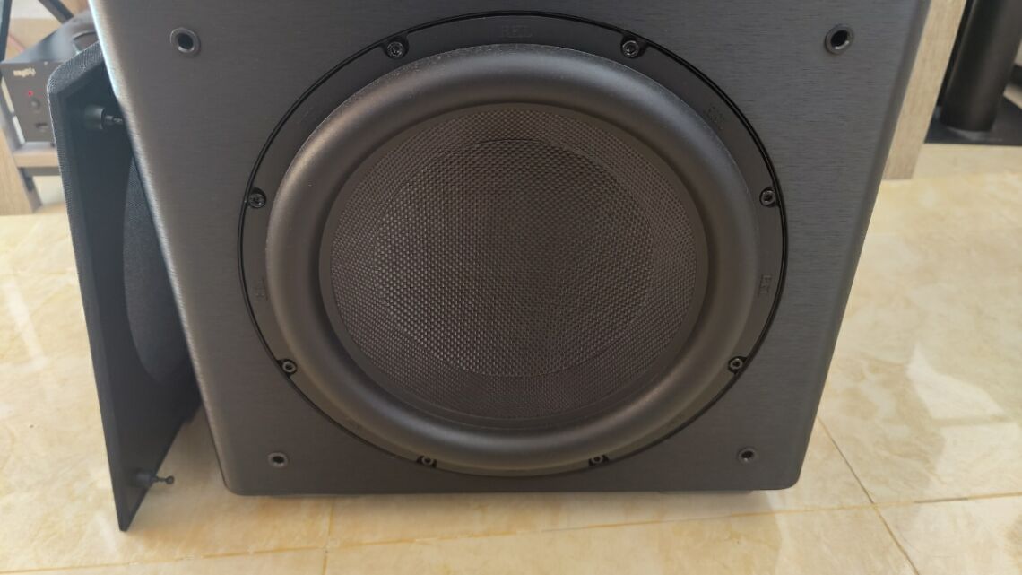 Rel HT/1205 MKII, análisis: un subwoofer elegante y compacto con una ...