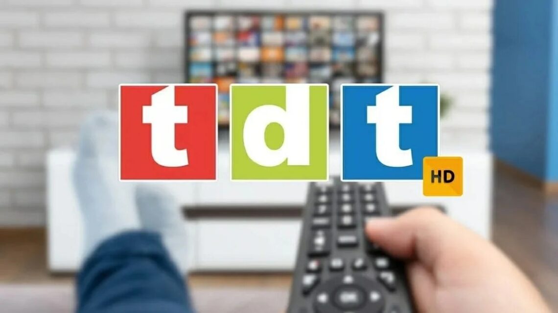 RTVE se adelanta y apaga sus canales SD de la TDT: qué pasará con La 1 ...