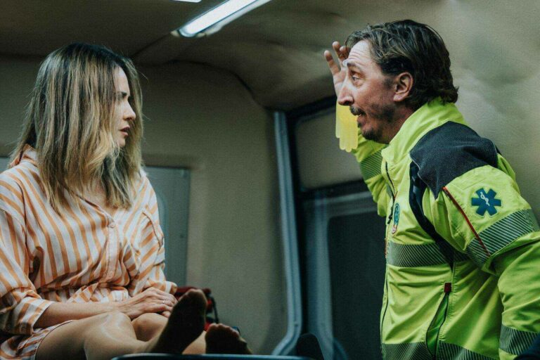 Crítica de "Atasco", la brillante nueva apuesta de Prime Video España