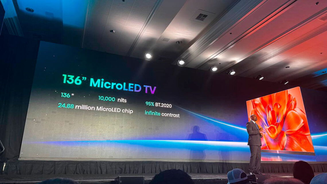 Hisense nos deja boquiabiertos: MicroLED de 136 pulgadas y televisor ...
