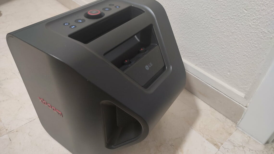 LG xboom Stage 301, review: el altavoz perfecto para una fiesta improvisada